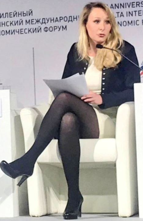 Marion Maréchal Le Pen Sexy Croisement De Jambes Encollantées
