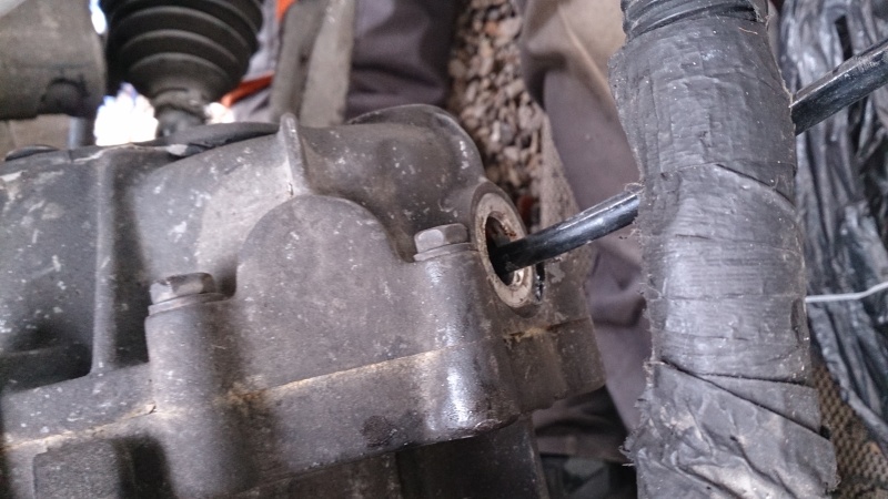 Astuce : remplir huile de boite de vitesse Astuce : remplir huile de boite de vitesse
