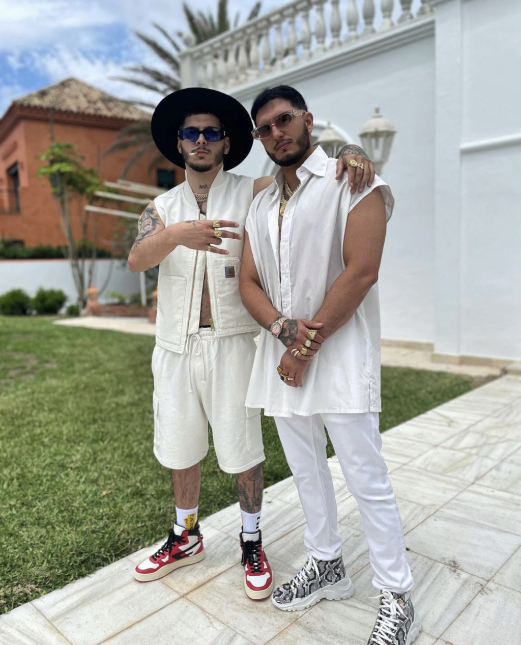 ¿Cuánto mide el cantante RVFV? ¿Cuánto mide el cantante RVFV?